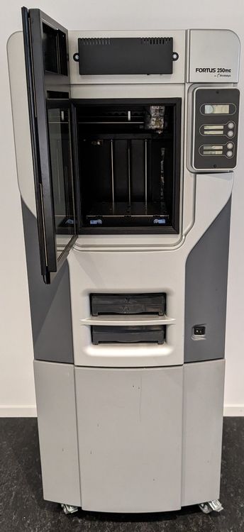 3D FDM Drucker Fortus 250MC von Stratasys | Kaufen auf Ricardo
