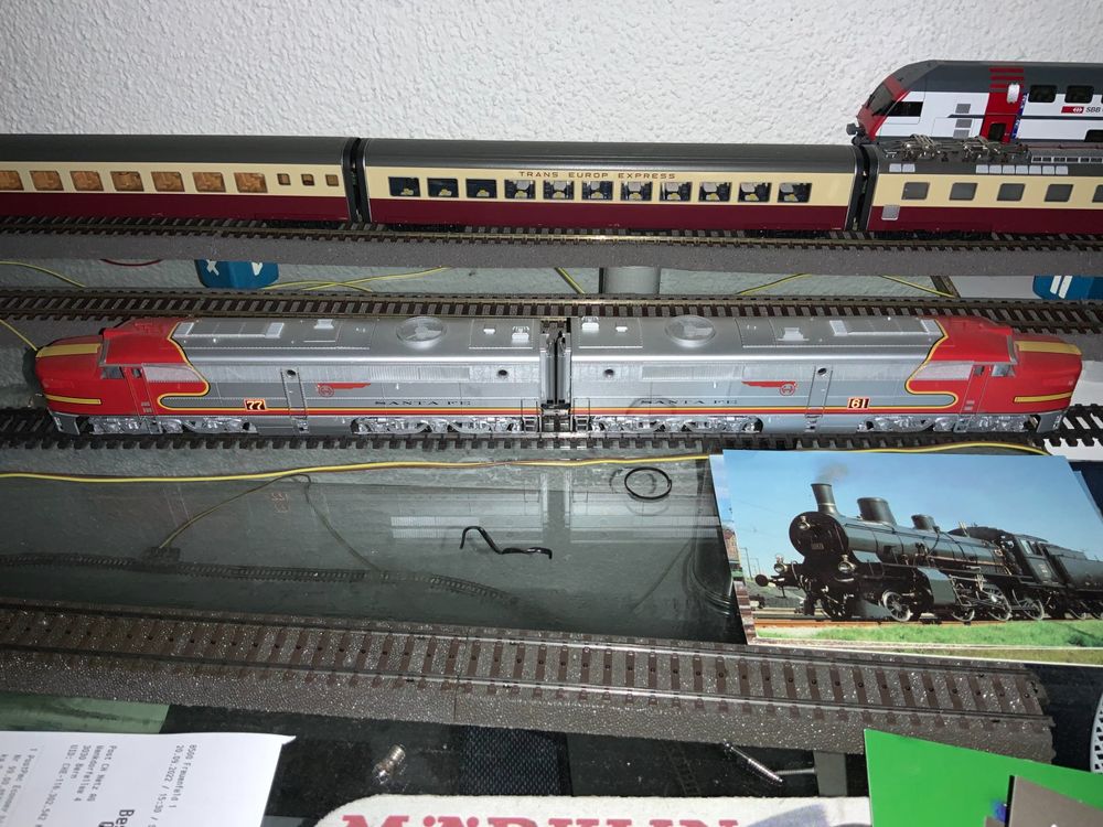 Märklin 37611 Diesellokomotive PA-1 49611 Booster Santa Fe (Neu (gemäss ...