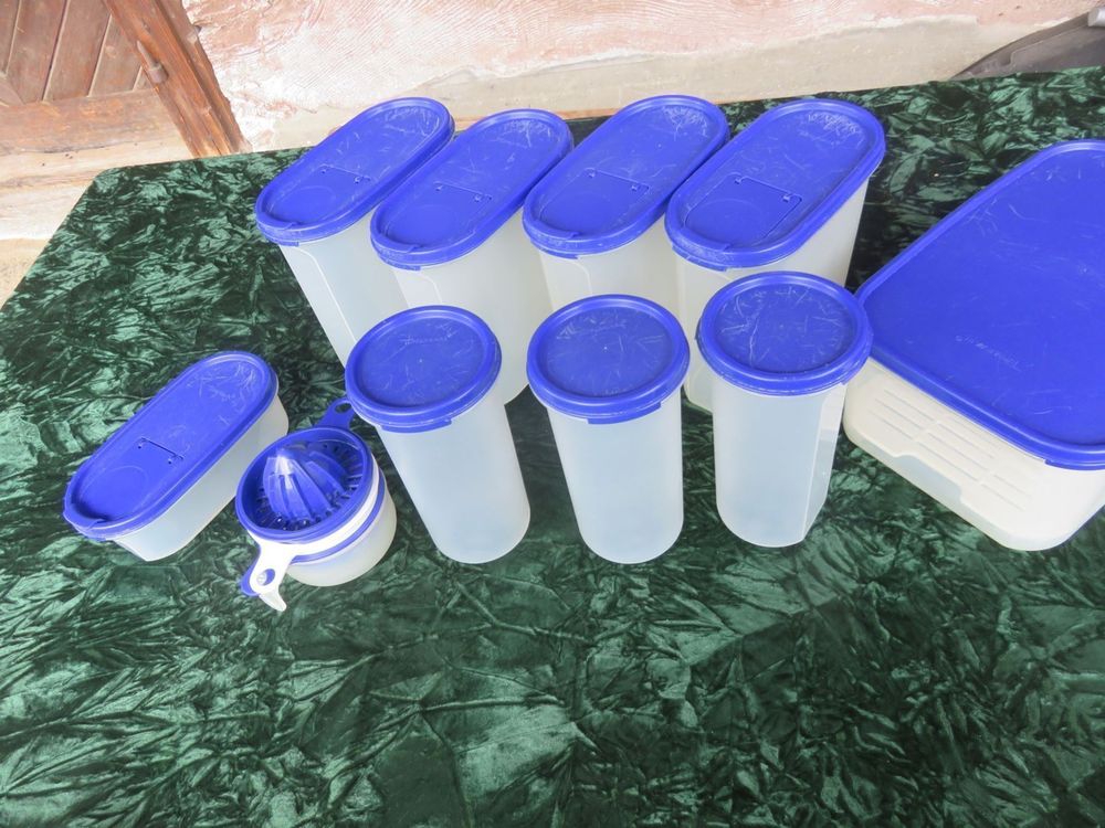 10 TEILE ORIGINAL TUPPERBOXEN IN BLAU (Gebraucht) in Huttwil für CHF 29 ...