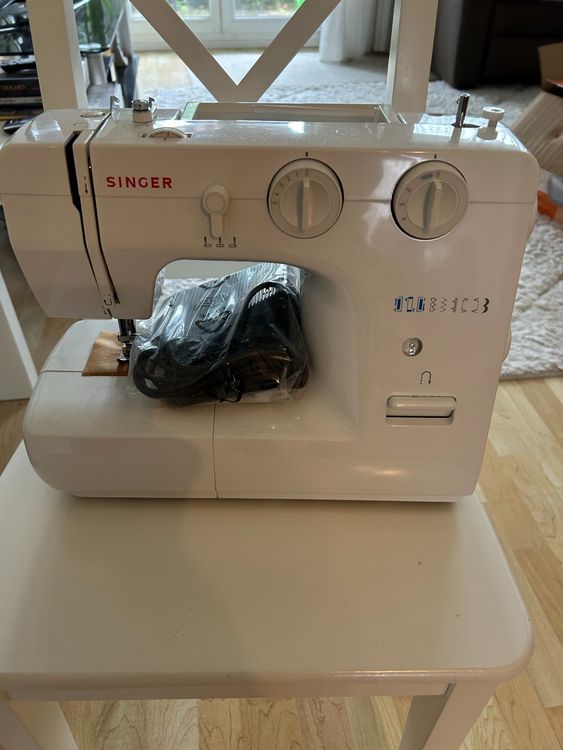 Nähmaschine 1525 SINGER (Neu und originalverpackt) in Glattbrugg für ...