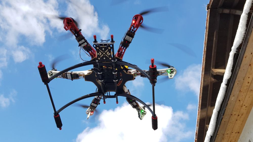 DJI Hexacopter F550 mit Naza V2, Flugbereit mit Akku (Gebraucht) in ...
