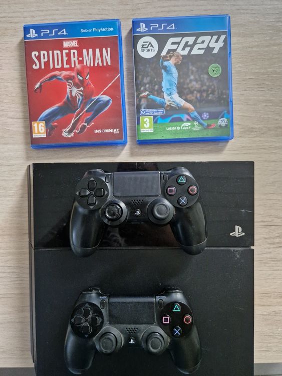 Ps4, One controller and Spiderman and FC24 | Kaufen auf Ricardo