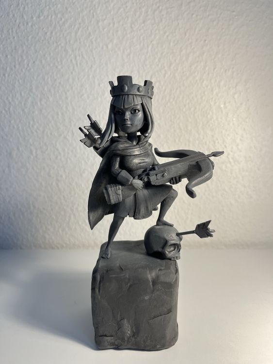 Clash of Clans Archer Queen Statue (Gebraucht) in Basel für CHF 52.5 ...
