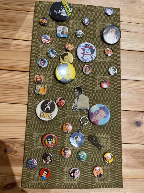 Elvis Presley Pins (Gebraucht) in Bärschwil für CHF 90 – mit Lieferung auf Ricardo kaufen