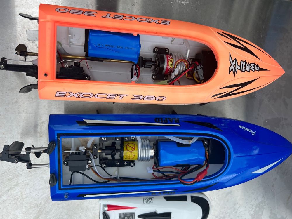 2 RC Rennboote Exocet 380, bereit fürs Rennen | Kaufen auf Ricardo