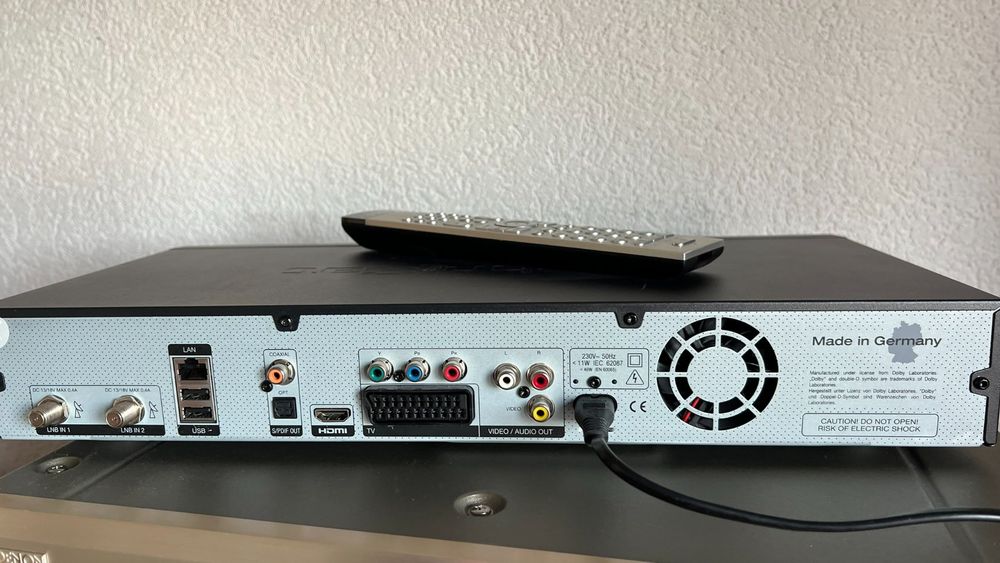 TWIN-HD DigiCorder TechniSat ISIO S1 mit 1TB Festplatte | Kaufen auf Ricardo