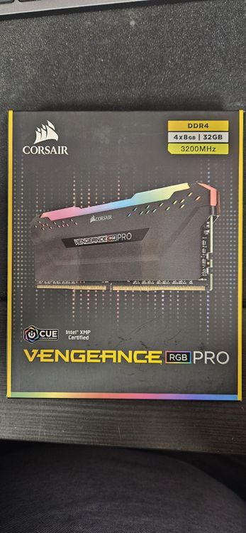 Corsair Vengeance PRO RGB 32GB DDR4 3200Mhz NEU (4x8GB) (Neu und ...