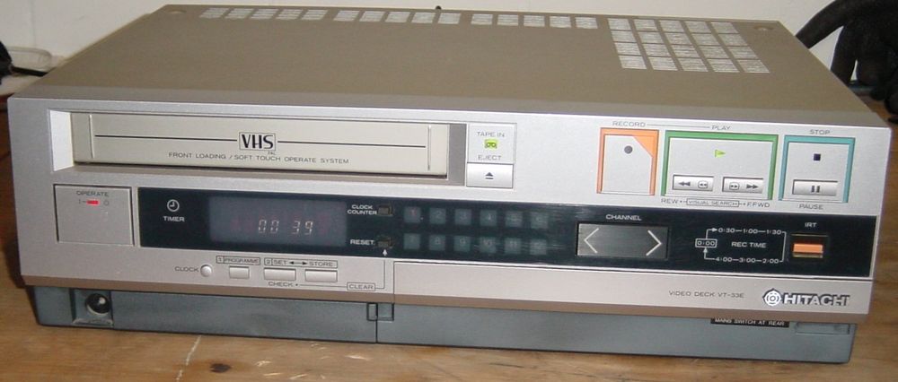 Videogerät Hitachi VT-33E (Gebraucht) in Wetzikon ZH für CHF 32 – mit Lieferung auf Ricardo kaufen