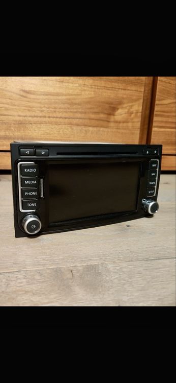 Original VW T5 RNS 510 Navigation Defekt (Defekt) in Dietikon für CHF ...