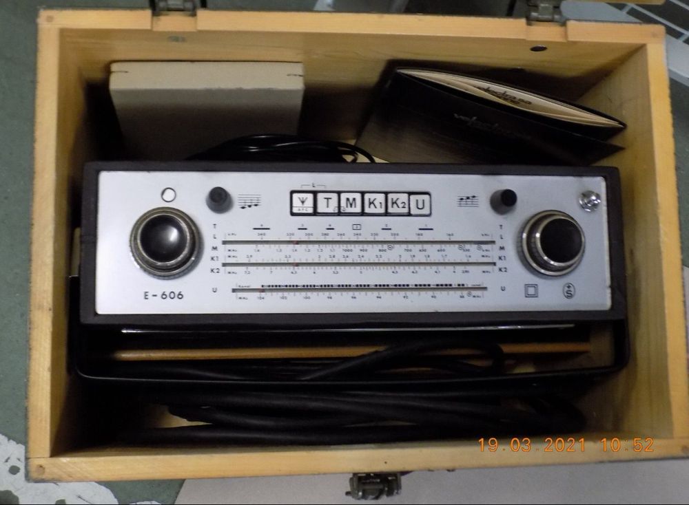 Transistor-Empfänger Militär E-606 (Gebraucht) in Basel für CHF 82 – mit Lieferung auf Ricardo ...