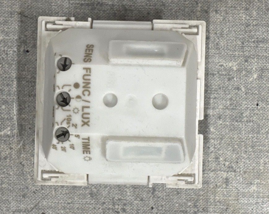 PIR Bewegungsmelder Theben Pirios 180 R / UNI, Top Zustand (Gebraucht ...