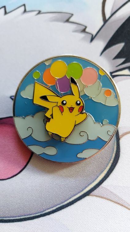 Flying & Surfing Pikachu Pin Pokemon Kanto Celebrations (Neu (gemäss ...