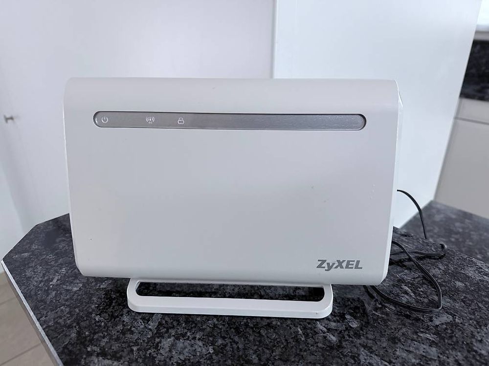 Router Zyxel Nbg6815 (Gebraucht) in Neuhausen für CHF 10 – nur Abholung ...