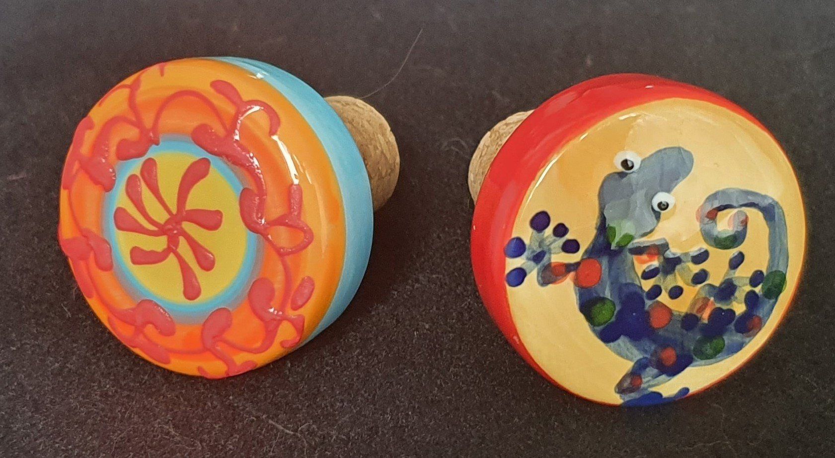 2 Stk. Keramik Flaschen Korken bunt - Mallorca Made (Neu (gemäss ...