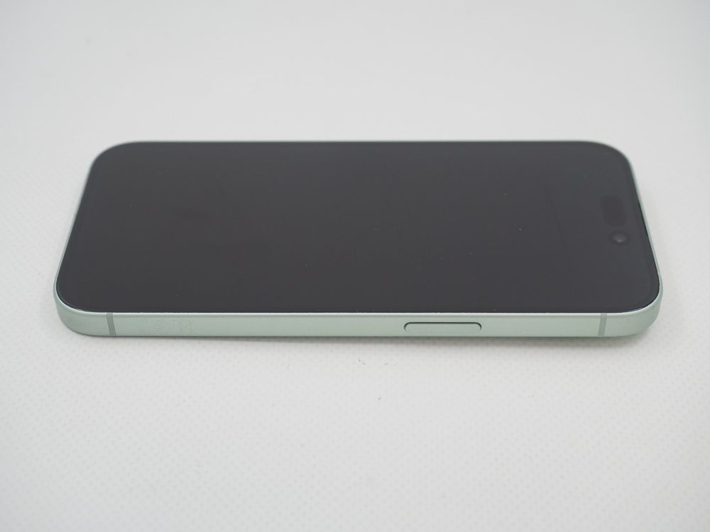 APPLE iPhone 15 iCloud gesperrt (25102502) (Defekt) in Zürich für CHF ...