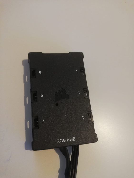 CORSAIR RGB Fan LED Hub | Kaufen auf Ricardo