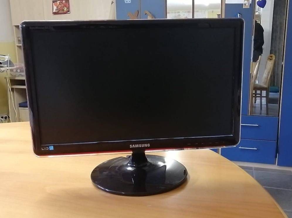 Monitor Samsung SyncMaster SA 350 | Kaufen auf Ricardo