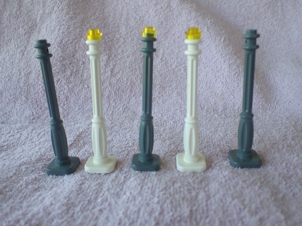 5 Laternen Masten Nr. 2039 von LEGO (Gebraucht) in Geroldswil für CHF 6 ...
