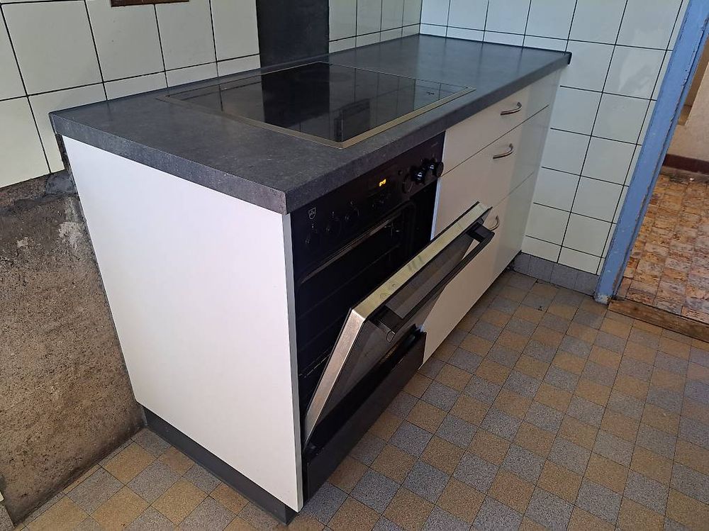 Kochherd mit Backofen und Schubladenmöbel (Gebraucht) in Inwil für CHF ...