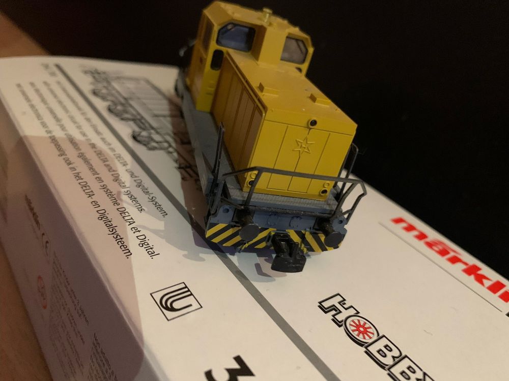 Märklin HO 30881 Rangierlok DHG 700 mit Blinklicht (Gebraucht) in für ...