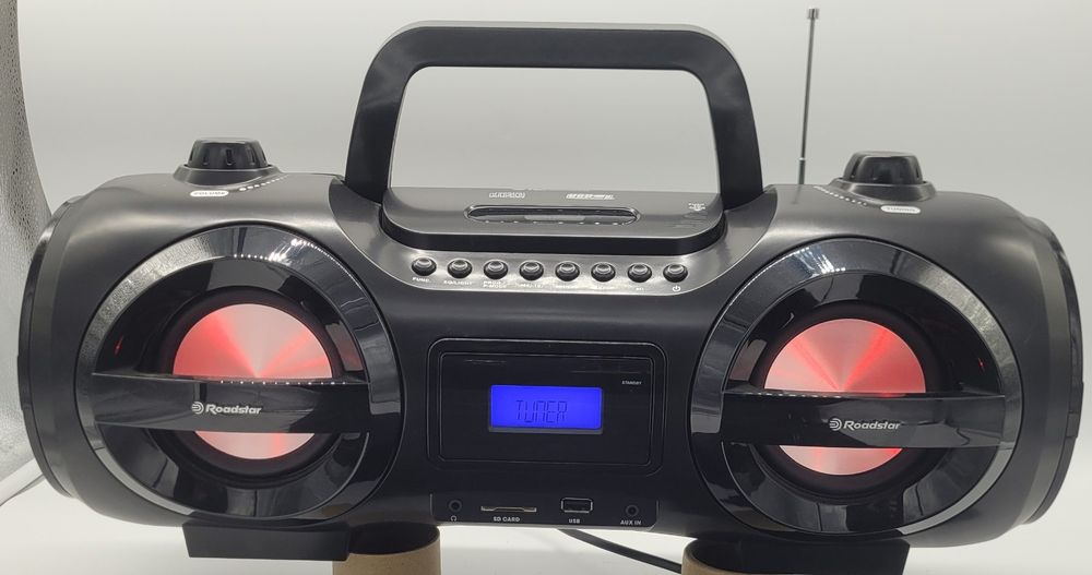 Boombox radio CD USB Bass Boost 4 altoparlanti | Kaufen auf Ricardo