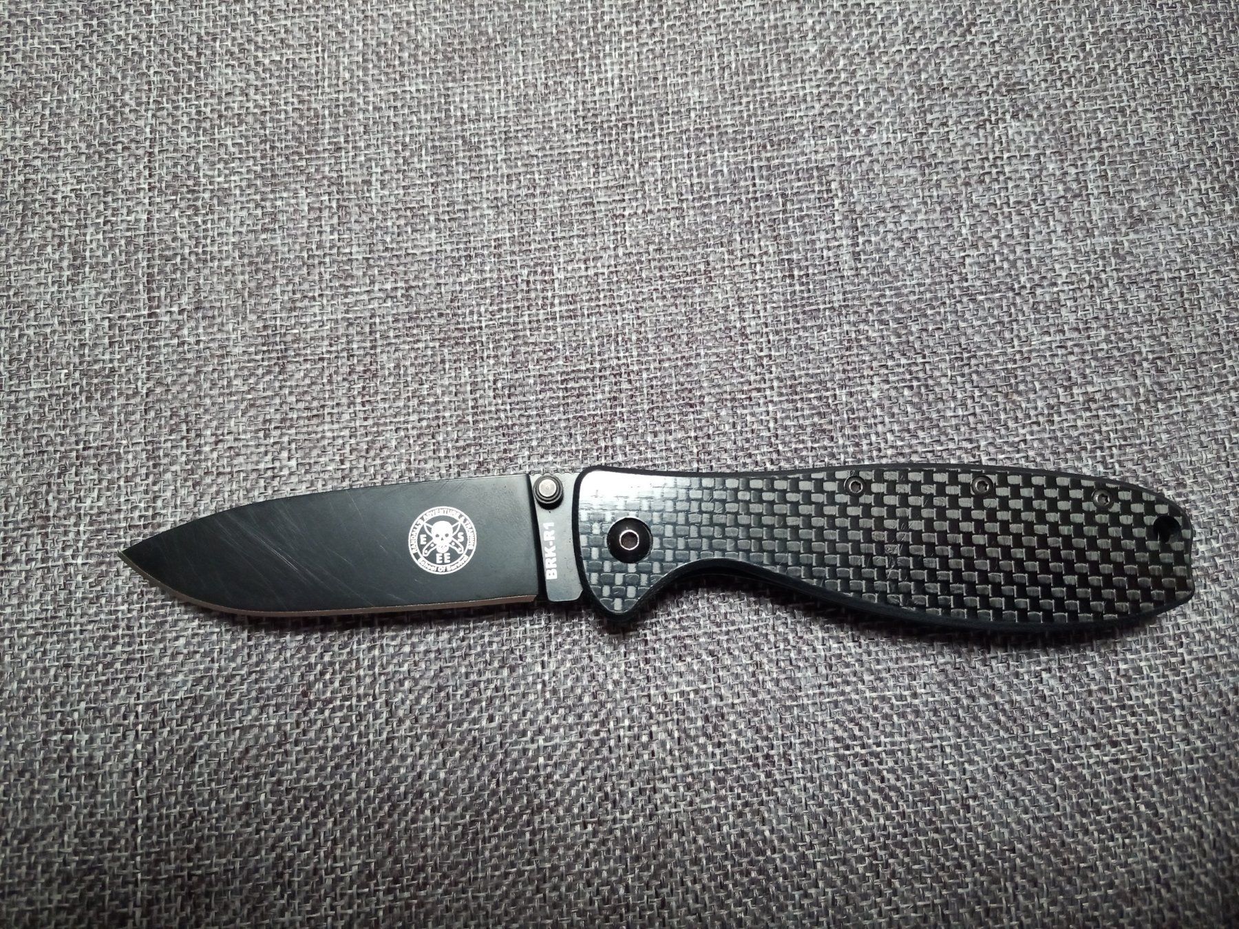 ESEE Zancudo D2 Carbon Fiber (Gebraucht) in Zermatt für CHF 49.9 – mit ...