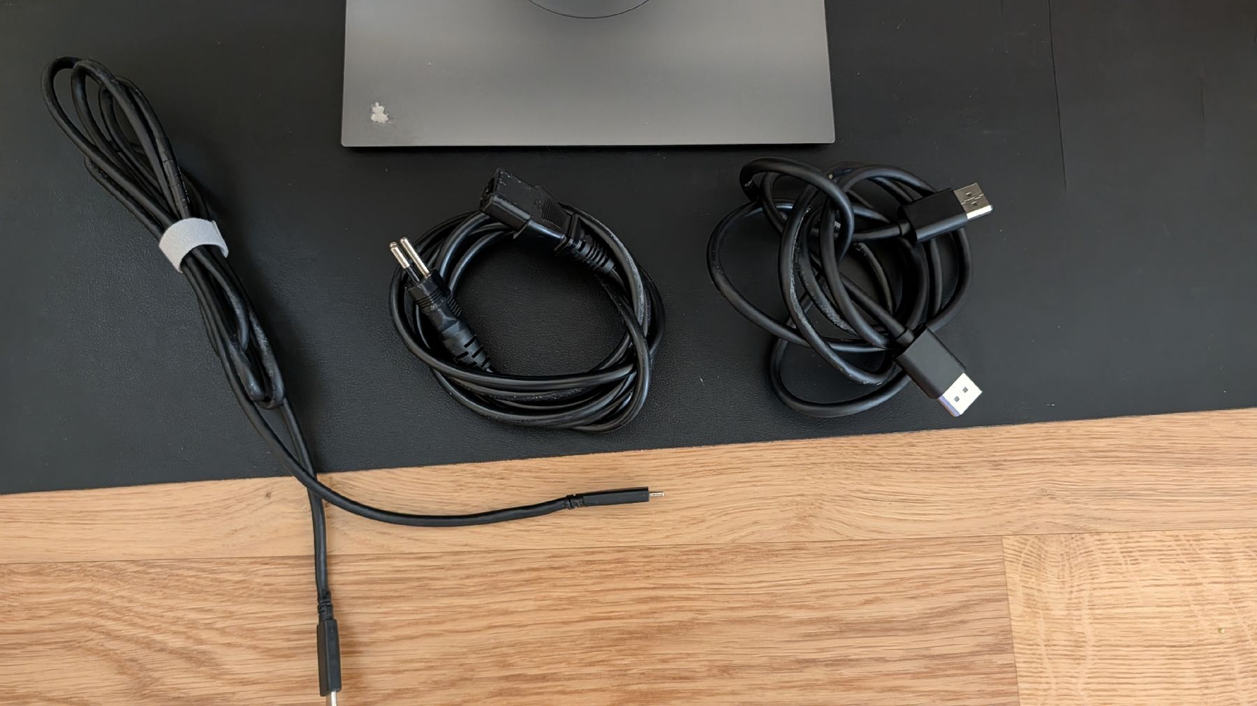 Dell P2720DC – 27" QHD Monitor – USB-C Hub – Top Zustand (Gebraucht) in ...