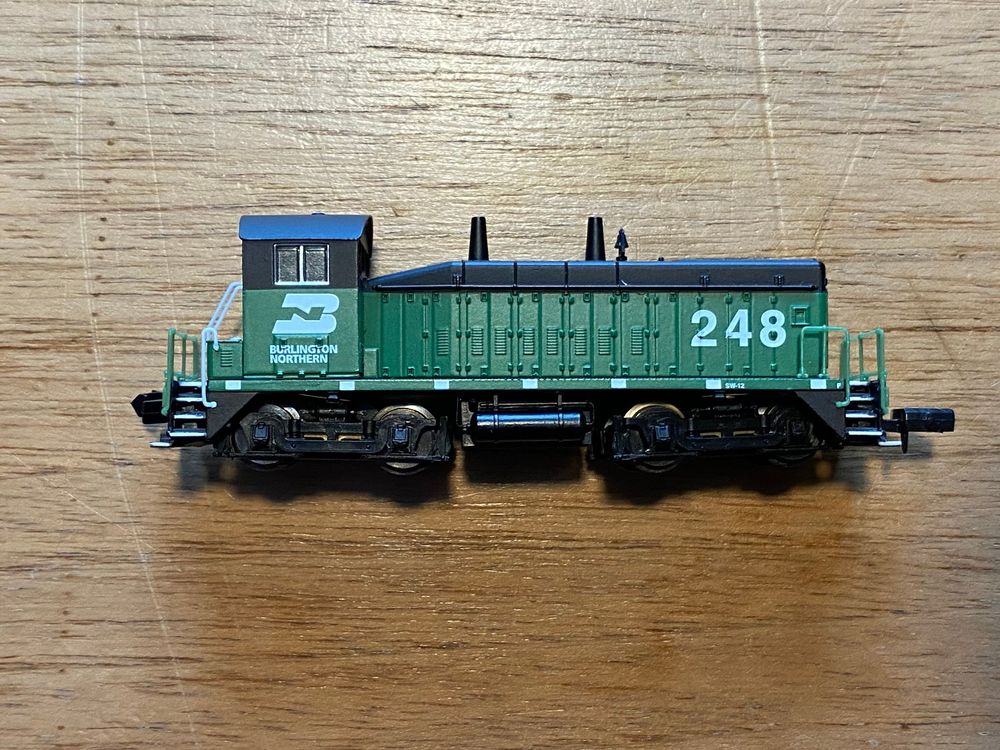 Spur N - LifeLike - Burlington Northern, SW9, Nr. 248 (Gebraucht) in ...