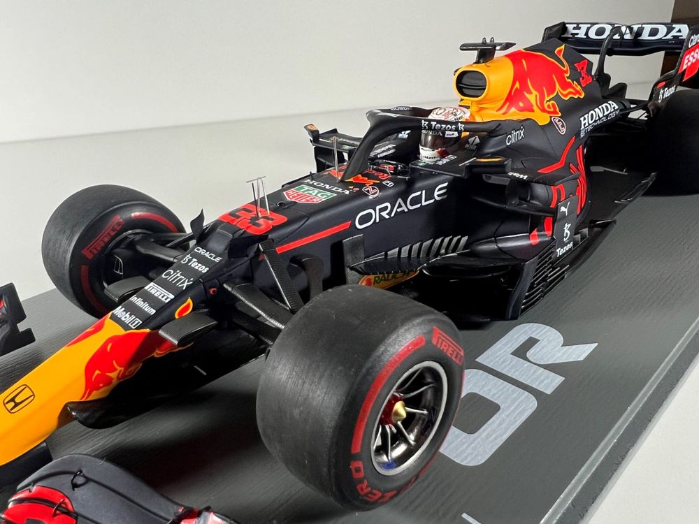Red Bull Honda RB16B Verstappen Abu Dhabi GP 2021 1/18 (Neu und ...