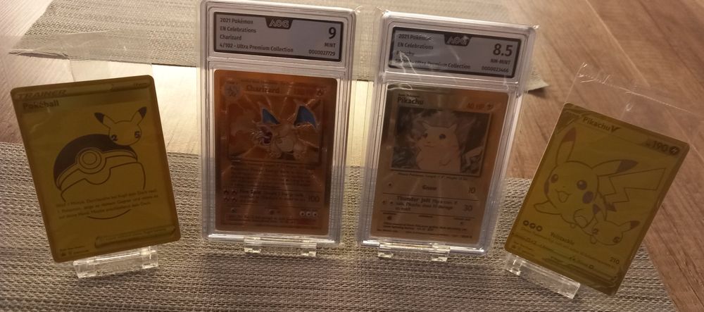 Pokemon Celebrations UPC Set Gold Metall Glurak,Pikachu (Neu (gemäss ...