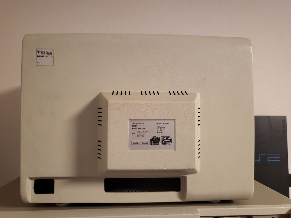 IBM Personal Computer AT/5170, 5154 und Model M (Defekt) in Dübendorf ...