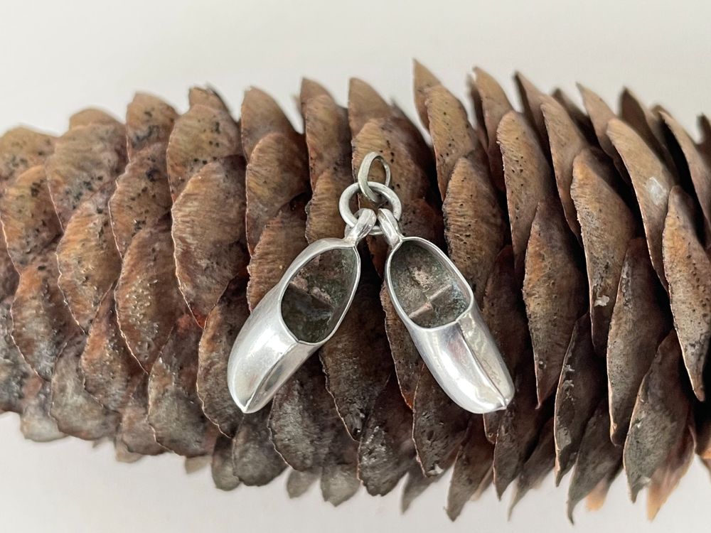 Schmuckanhänger Zoggeli Pantoffeln Silber 835 (Gebraucht) in Turgi für ...