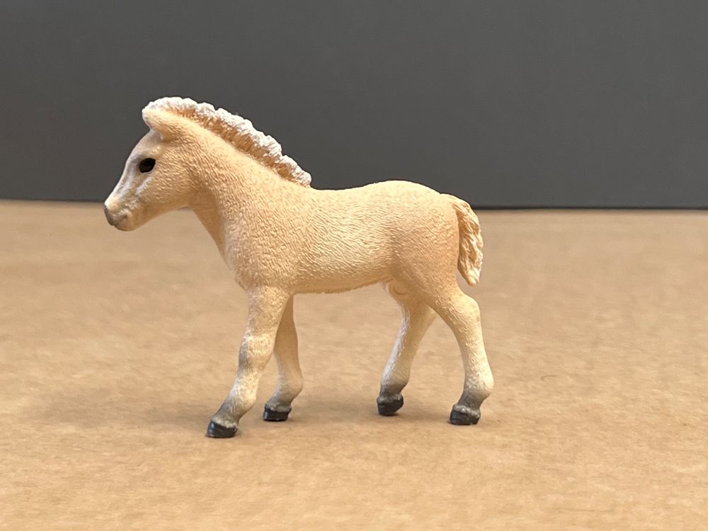 Schleich Fjordpferde Fjord Pferd Stute Hengst Fohlen Pferde (Gebraucht) in Ennetbaden für CHF 42 ...