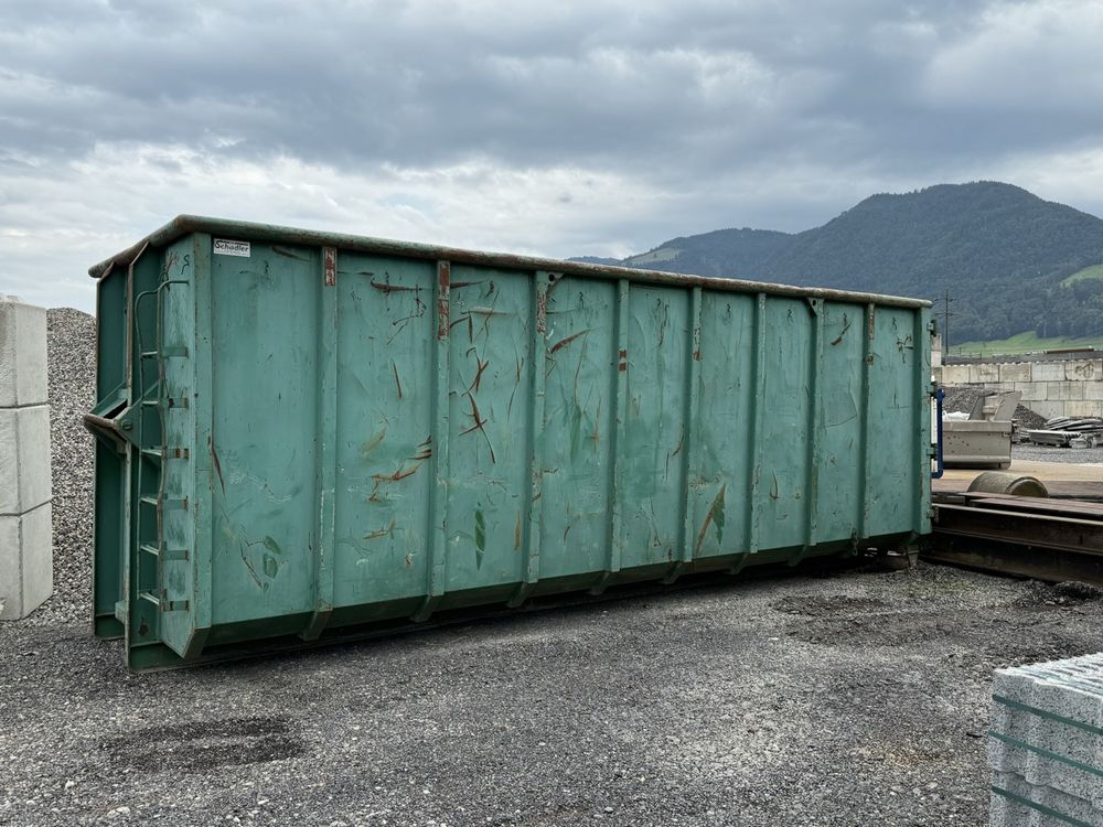 Abrollcontainer 40m3 (Defekt) in Innerthal für CHF 1221 – nur Abholung ...