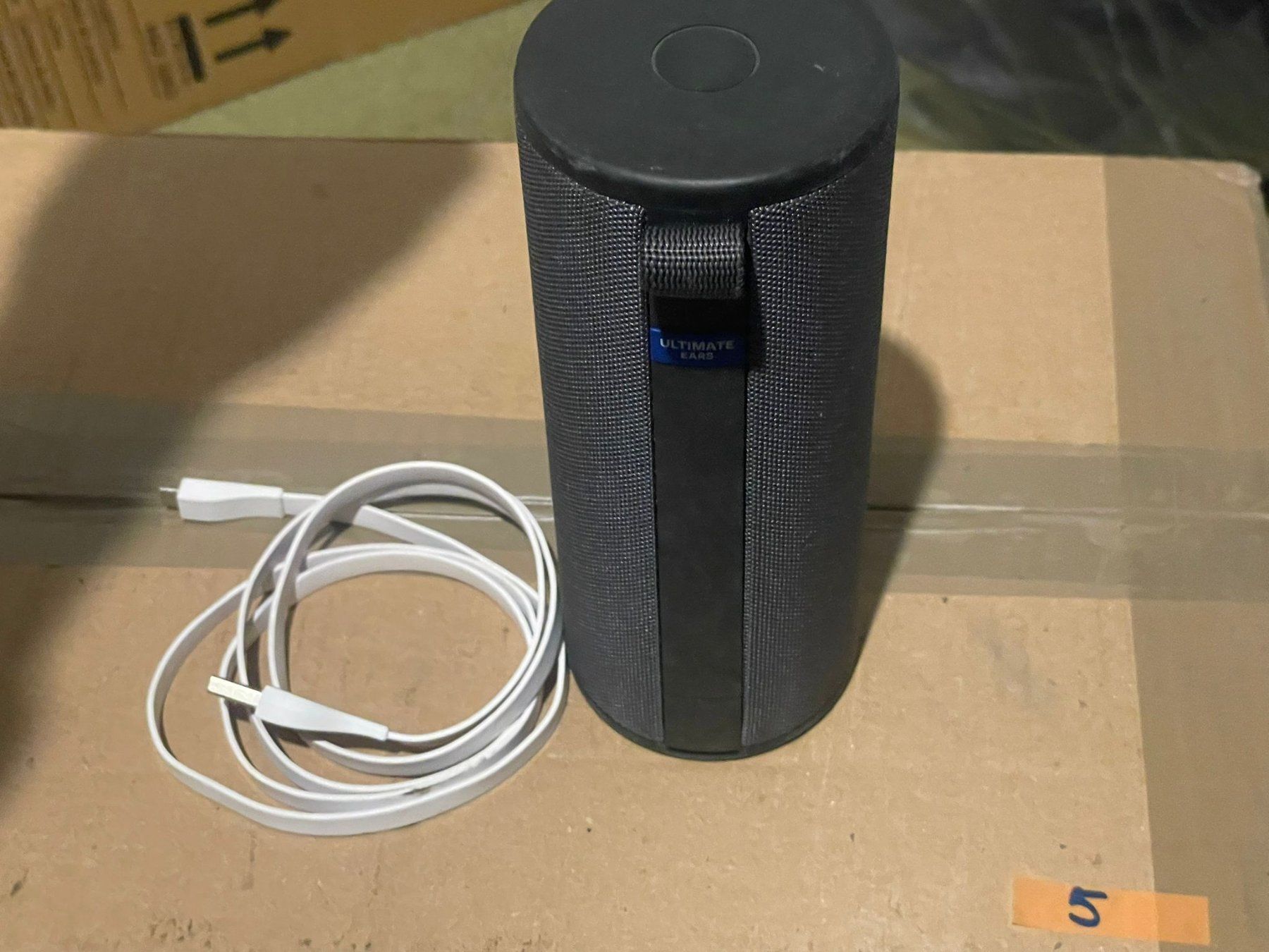 UE Boom 3 Inkl Ladekabel (Guter Zustand) (Neu (gemäss Beschreibung)) in ...