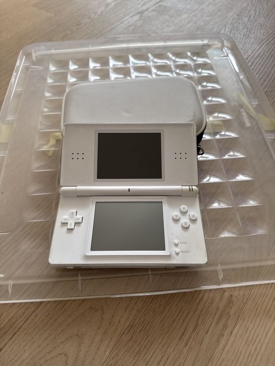 Nintendo DS Lite, weiss, mit Tasche – Retro-Spass pur! (Gebraucht) in ...