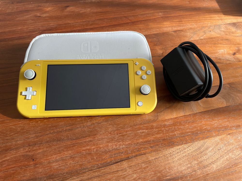 Nintendo Switch Lite | Kaufen auf Ricardo