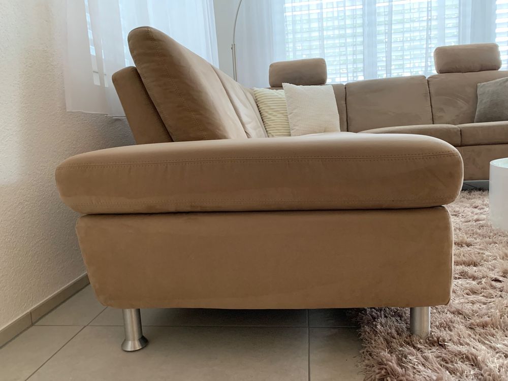 Alcantara Ecksofa, braun (LIEFERUNG MÖGLICH!) (Gebraucht) in Marthalen für CHF 299 – nur ...