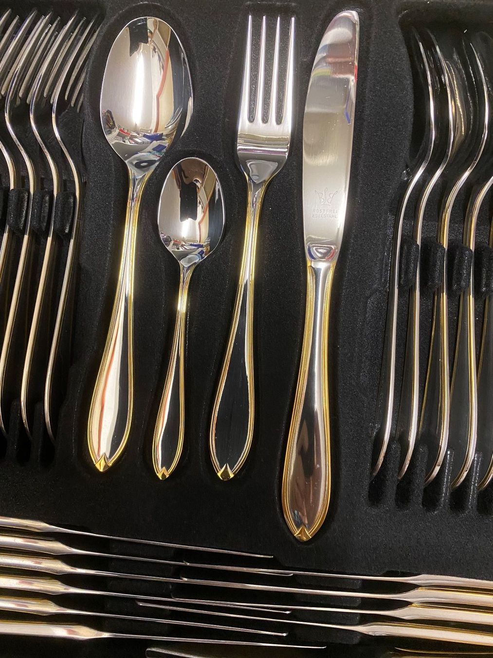 Besteck-Set 70-teilig, Solingen, 23-/24 karätige Goldauflage (Neu und ...