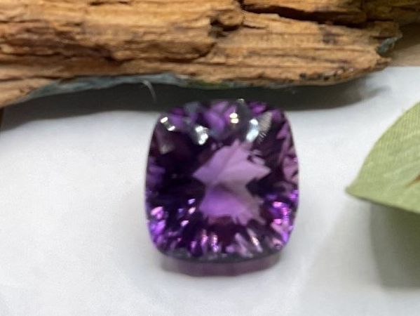 Amethyst Edelstein, Kissenform, Superschliff, 26.4ct (Neu (gemäss Beschreibung)) in luzern für ...