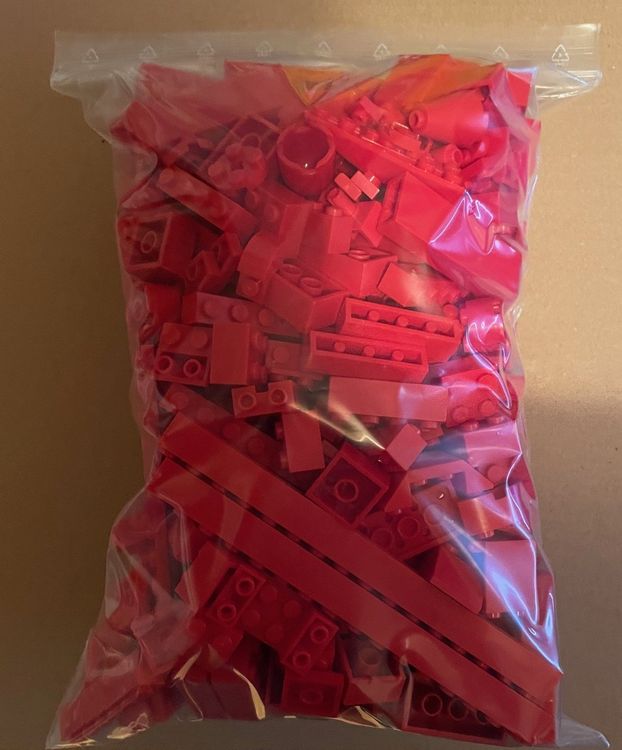 Lot de 500g de Lego rouge (Gebraucht) in La Croix-de-Rozon für CHF 6 ...