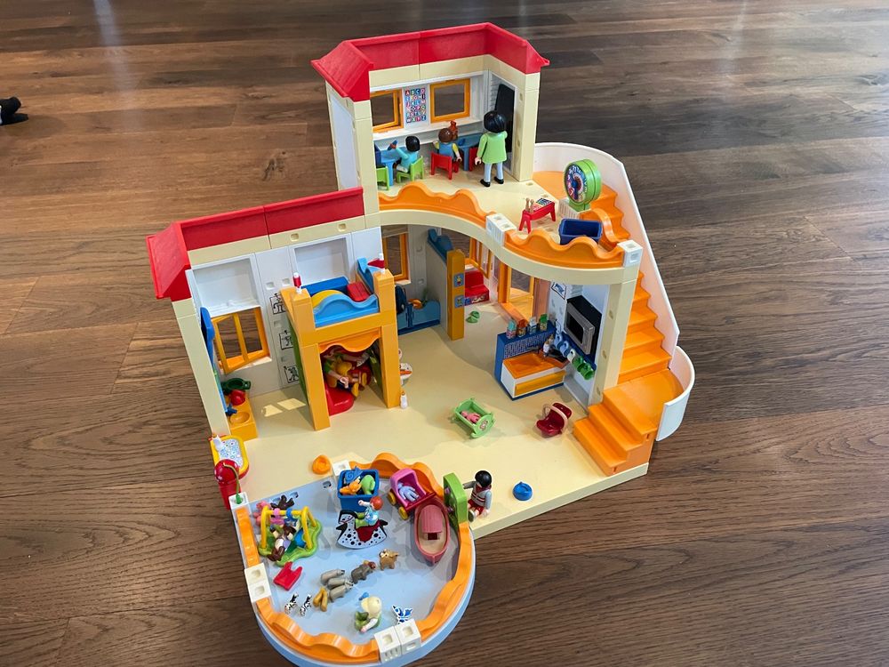 Playmobil Kita Sonnenschein 5567 & Krabbelgruppe 5570 | Kaufen auf Ricardo