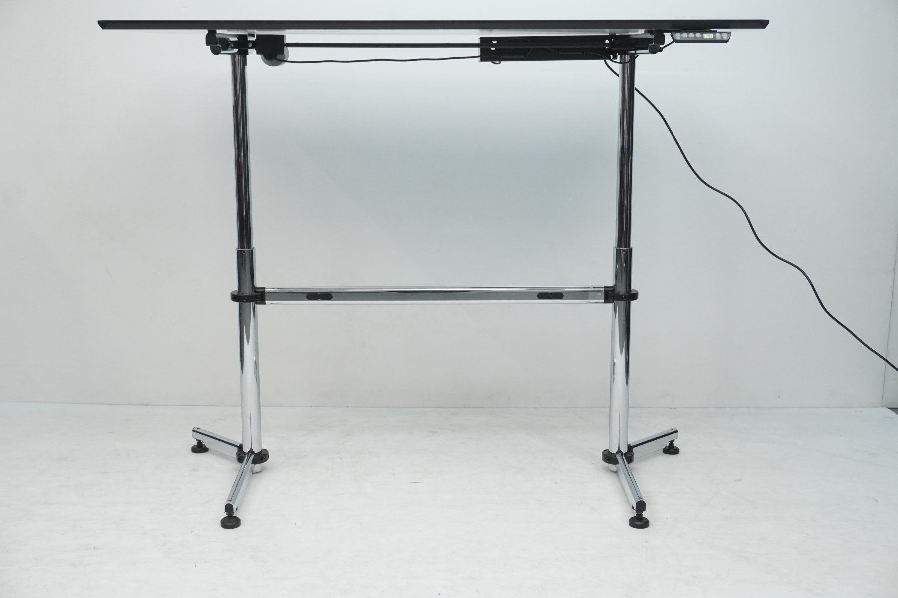 USM Kitos Classic Tisch elektrisch höhenverstellbar 150 x 75 (Gebraucht ...
