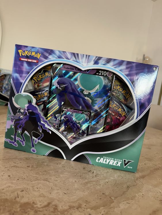 Pokémon TCG – Shadow Rider Calyrex V Box – Deutsch (Neu und ...