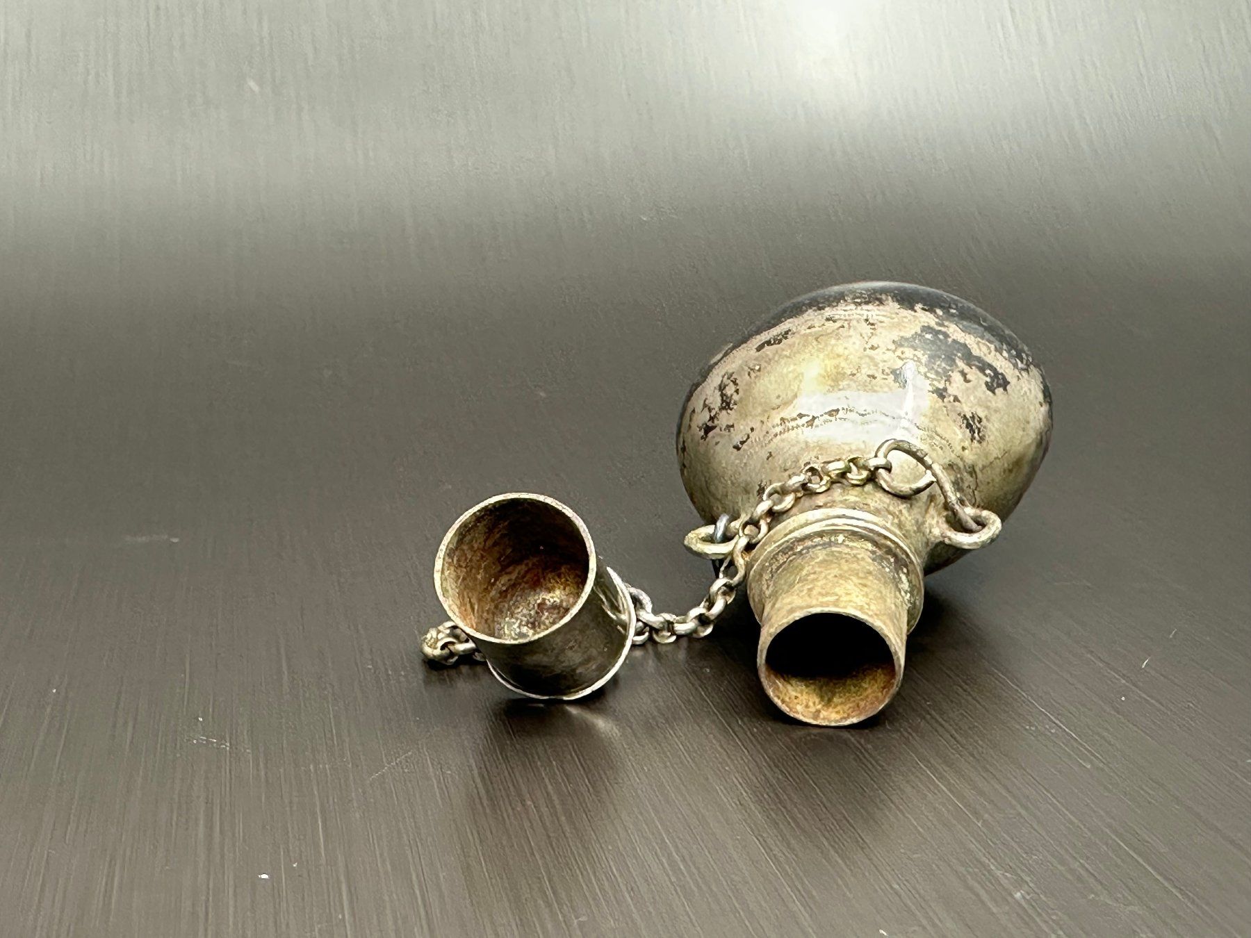 Antikes Flacon aus Silber, Für Parfüm, Schnupftabak usw (Gebraucht) in ...