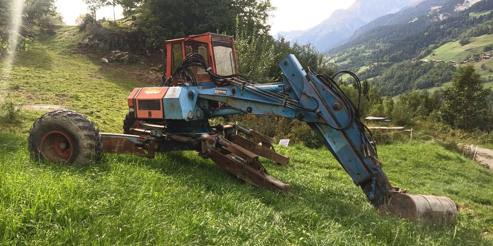 Schreitbagger Kaiser Kamo X4 mit Greifer (Gebraucht) in Obersaxen für ...