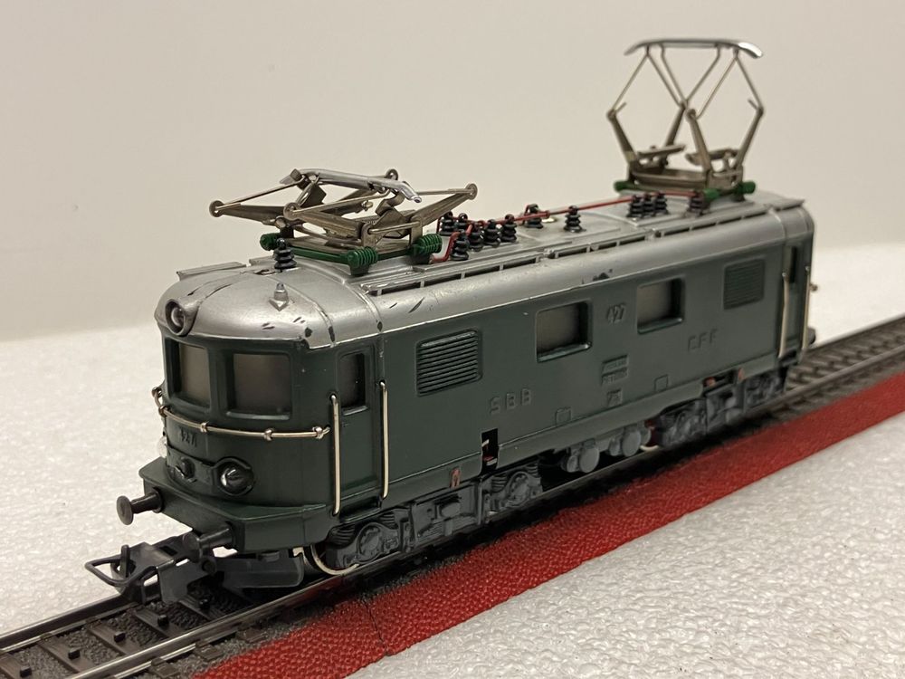 märklin 3014 RET 800: Oldtimer-Lok Re 4/4 SBB 427 - Guss (Gebraucht) in Thun für CHF 66 – mit ...