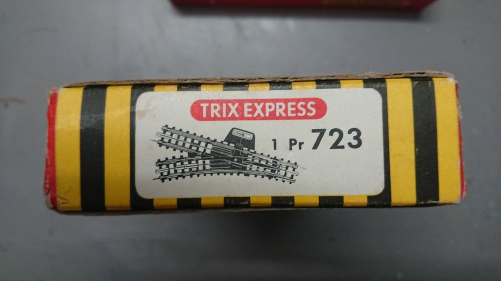 Trix Express Weichenpaar (Gebraucht) in Freienstein für CHF 5 – mit ...
