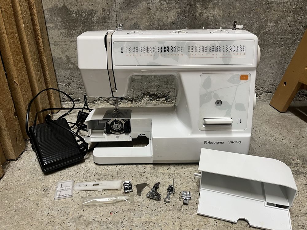 Husqvarna Viking 400 Nähmaschine | Kaufen auf Ricardo