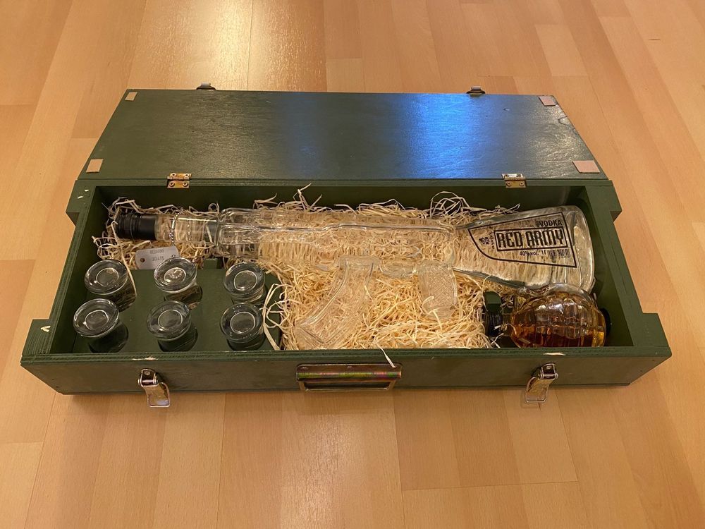 Kalaschnikow Red Army AK-47 Vodka Set (Neu und originalverpackt) in ...